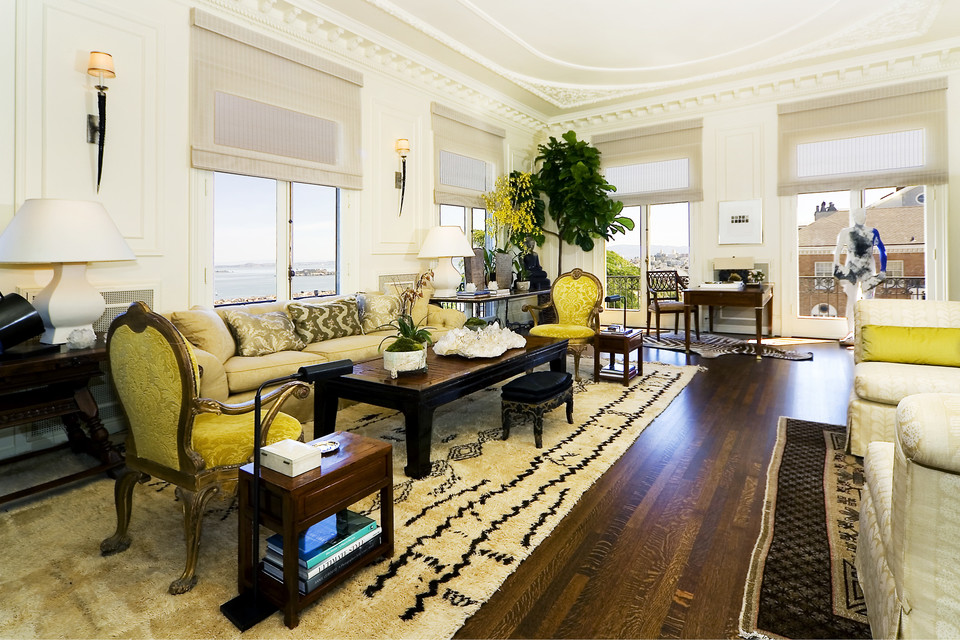 2901 Broadway Street | Dona Crowder