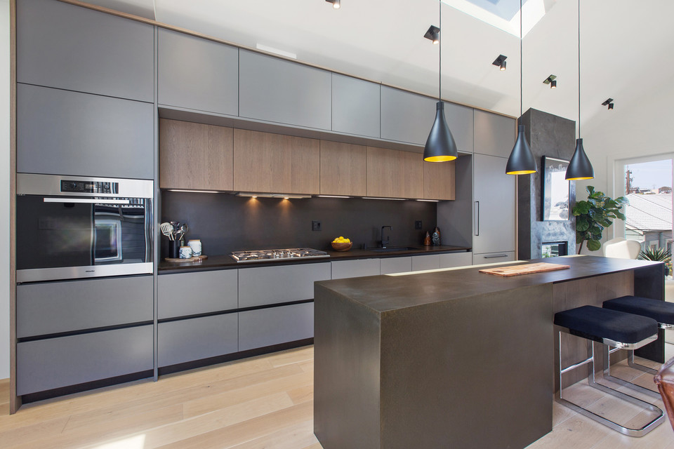 Home | Alex M. Shvartsman